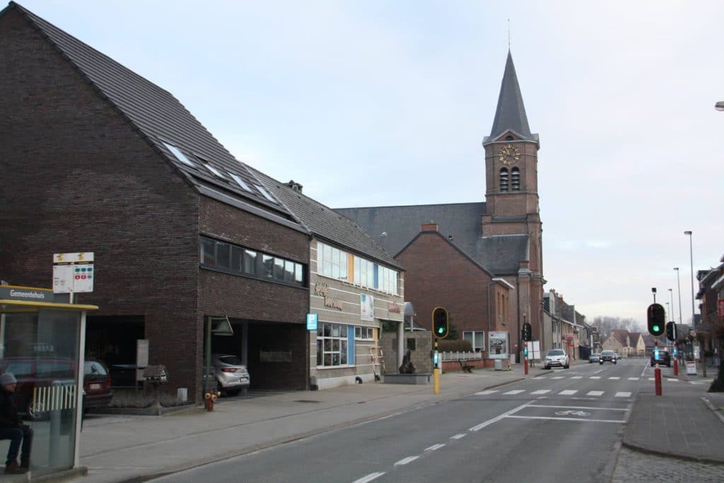 Kerk vroeger en nu - Herdersem